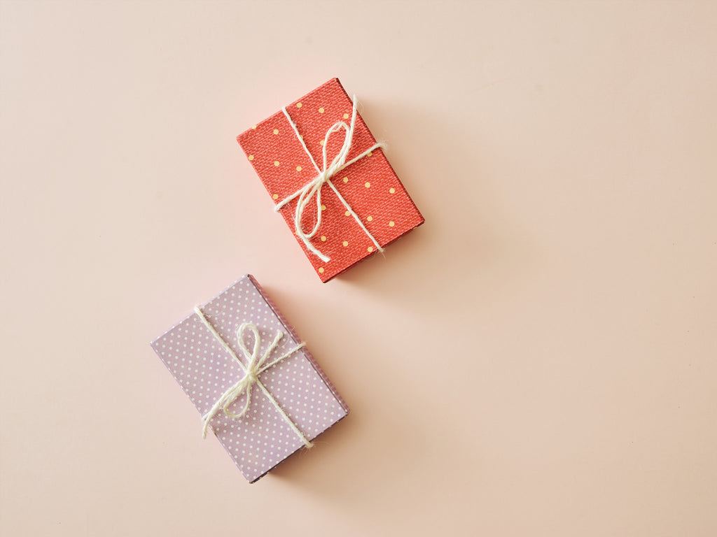 Why Is Gift Giving So Important Urban Rugs UAE URBAN RUGS TRADING Why Is Gift Giving So Important Urban Rugs UAE URBAN RUGS TRADING